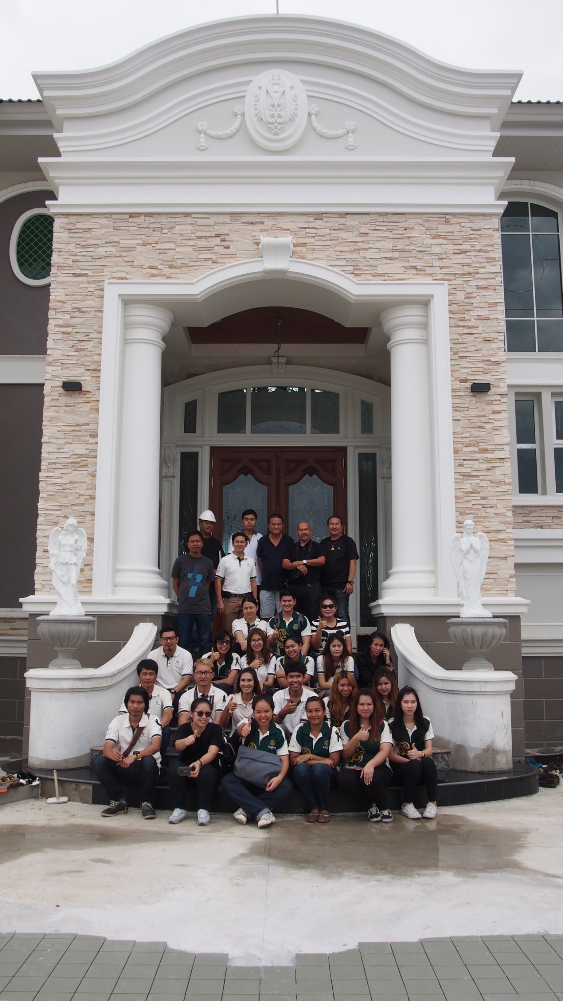 The Emperor House | สร้าง บ้านหรู คลาสสิก, บ้าน, รับ สร้าง บ้าน, บ้าน ...